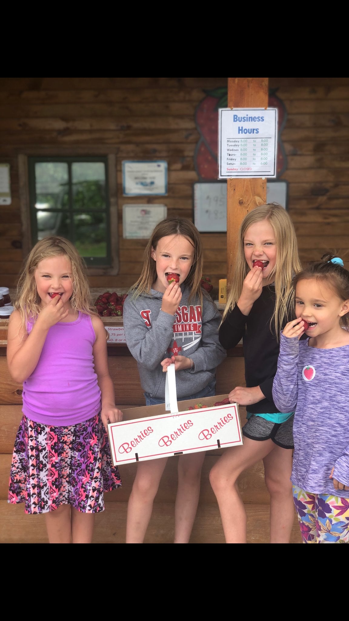 Log Cabin Produce – Big Horn Directory – by Big Horn Advertising